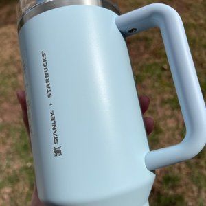 Stanley | Kitchen | Nwt Stanley Starbucks Collab Limited Edition Spring ...